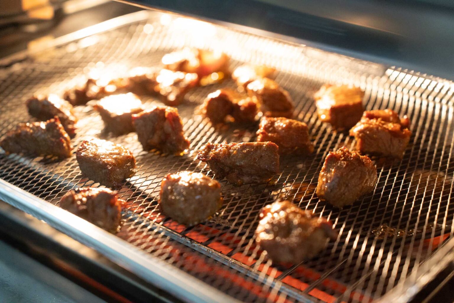 How To Make Spam Musubi (Easy & Delicious Recipe!) - Hungry Huy