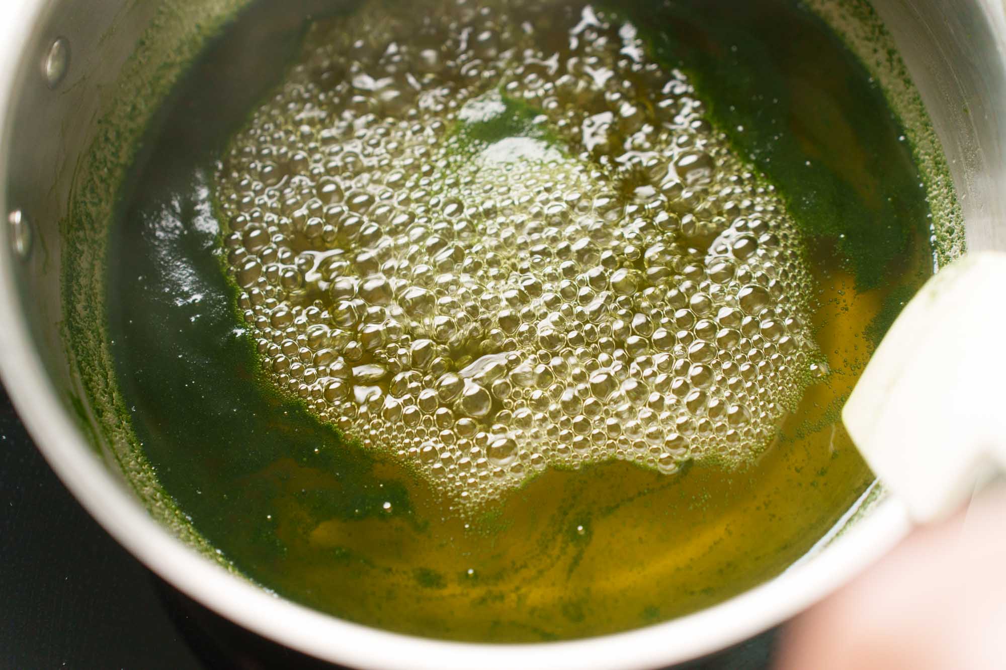 Pandan Syrup Recipe (All-Natural) - Hungry Huy