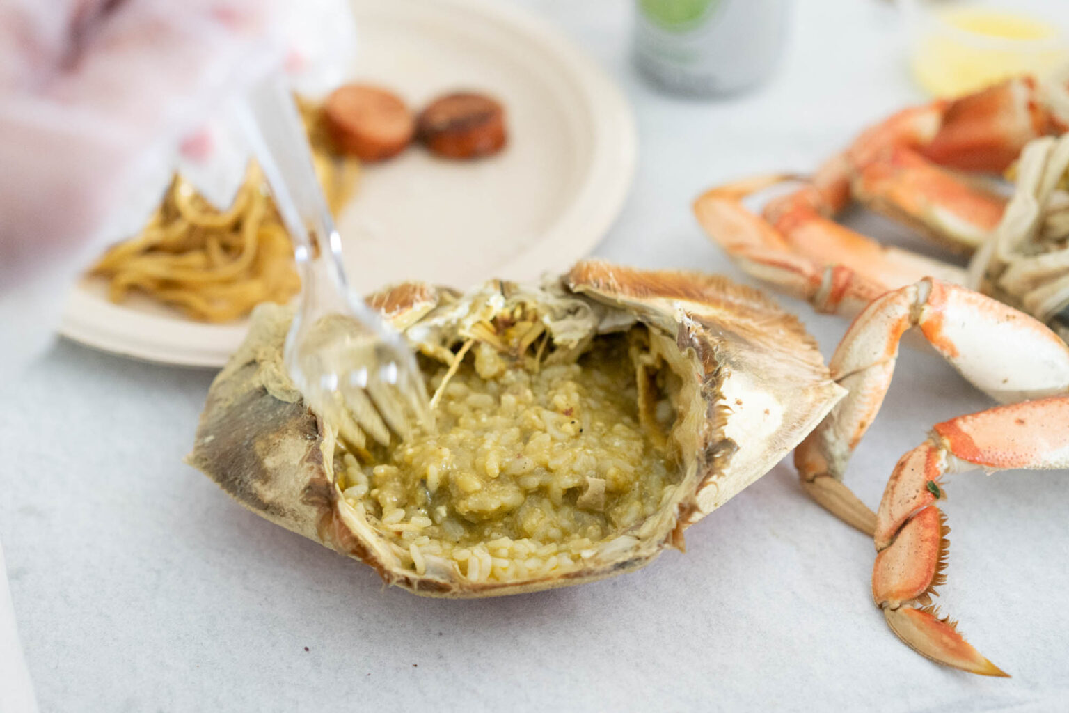 How to Cook Dungeness Crab (Guide to: Buy, Clean & Cook)