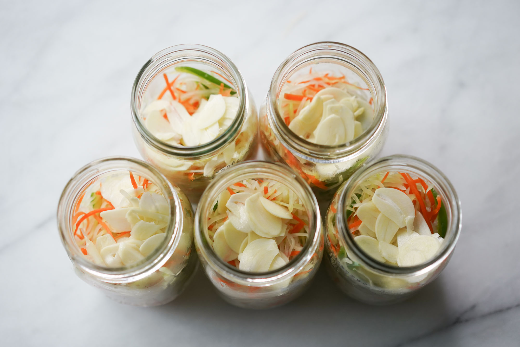 Atchara Recipe (Easy Filipino Pickled Papaya) - Hungry Huy