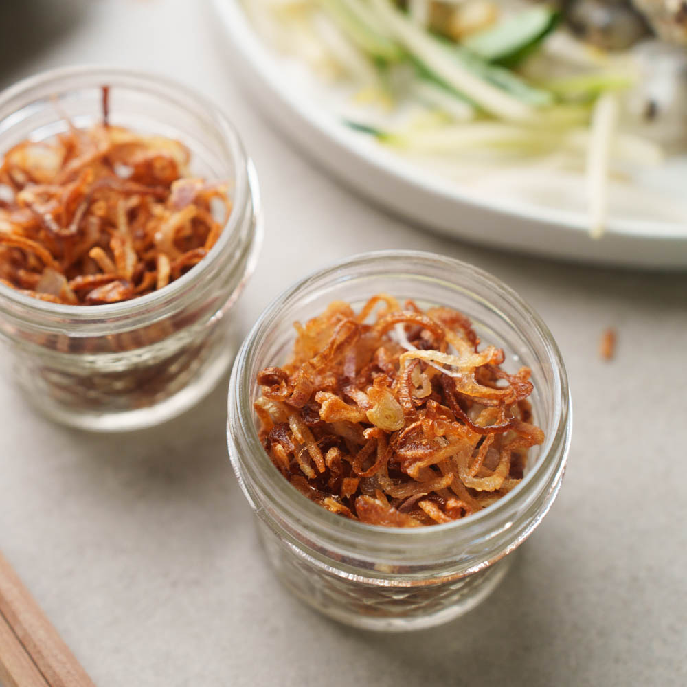 Crispy Fried Shallots Recipe - Hungry Huy