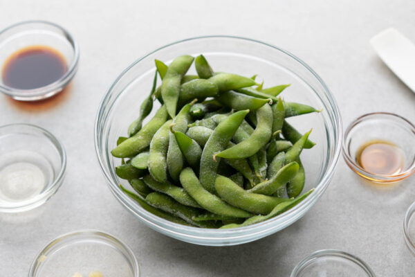 Spicy Edamame w/ Chili, Garlic & Ginger - Hungry Huy