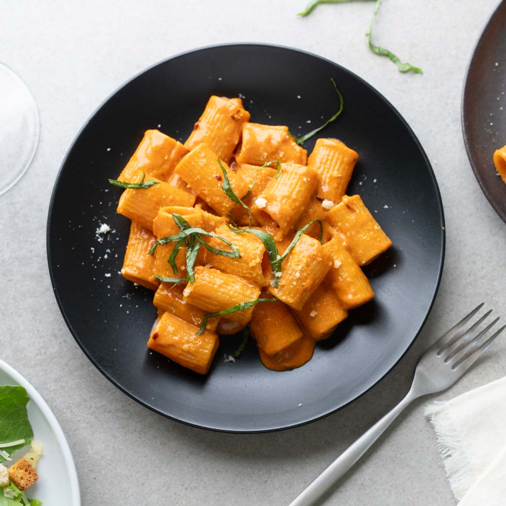 Gigi Hadid Spicy Vodka Pasta Recipe - Hungry Huy