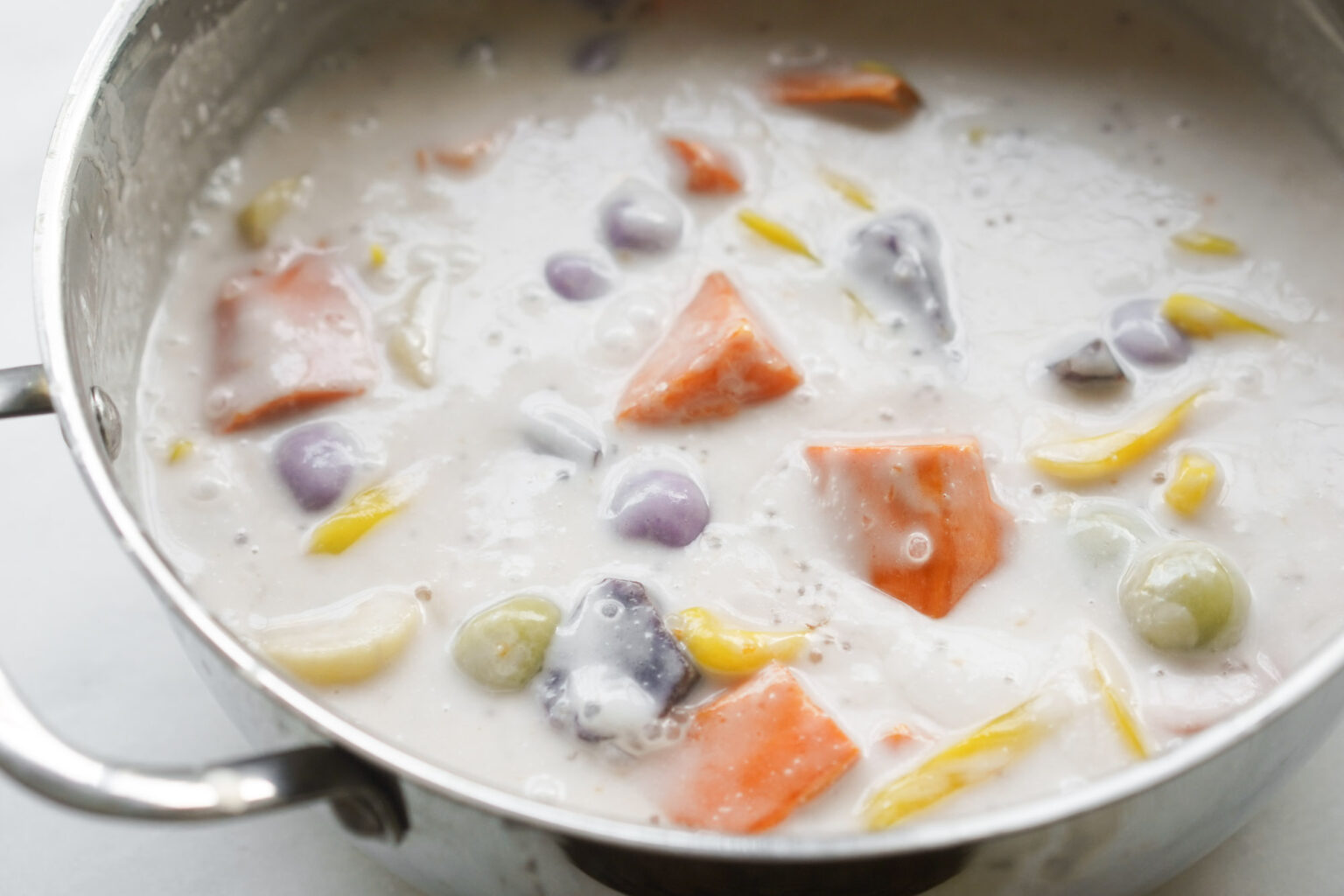 Ginataan Bilo Bilo Recipe (Rice Balls, Sweet Potato & Coconut Dessert)