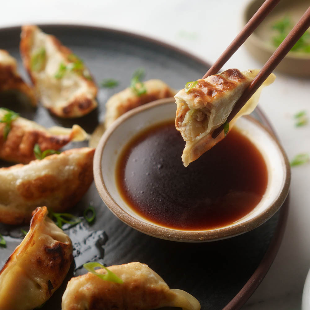 Gyoza Dipping Sauce Recipe (Easy & Delicious) - Hungry Huy