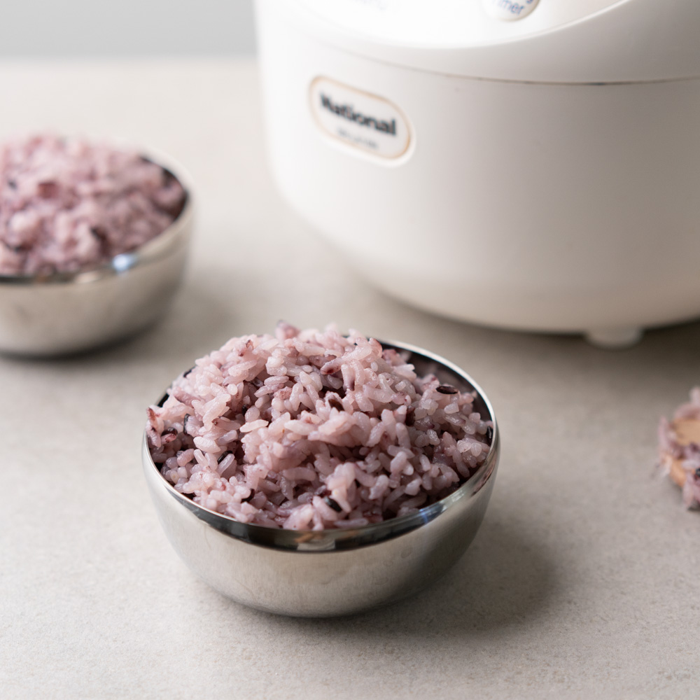 Korean Purple Rice Recipe (In a Rice Cooker) - Hungry Huy