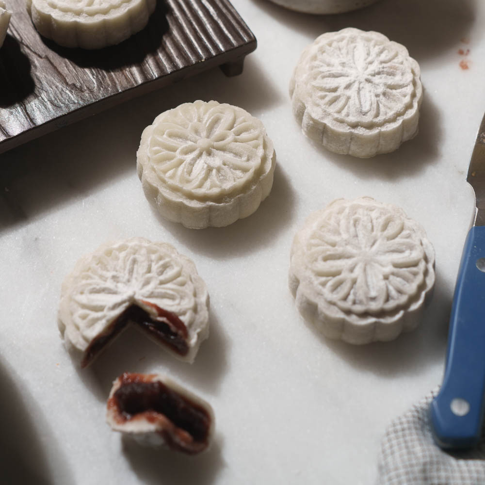 Snowskin Mooncakes / Bánh Trung Thu Dẻo Recipe - Hungry Huy