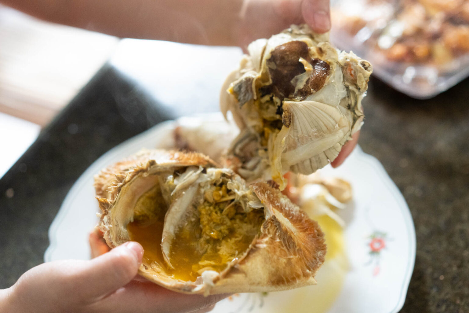 How to Cook Dungeness Crab (Guide to: Buy, Clean & Cook)