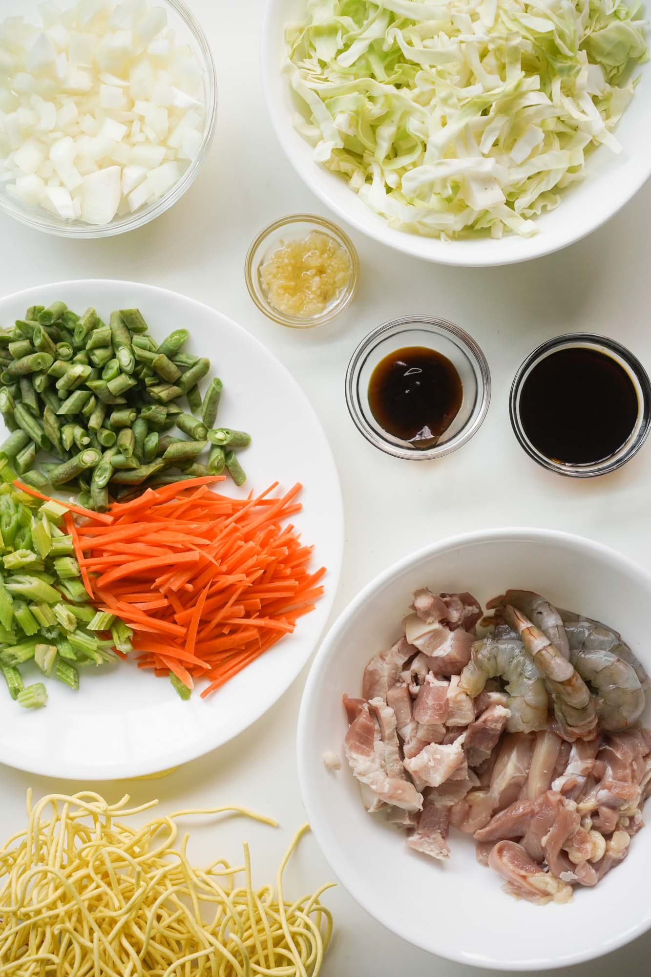 Pancit Canton Recipe (Filipino Stir-Fried Noodles) - Hungry Huy