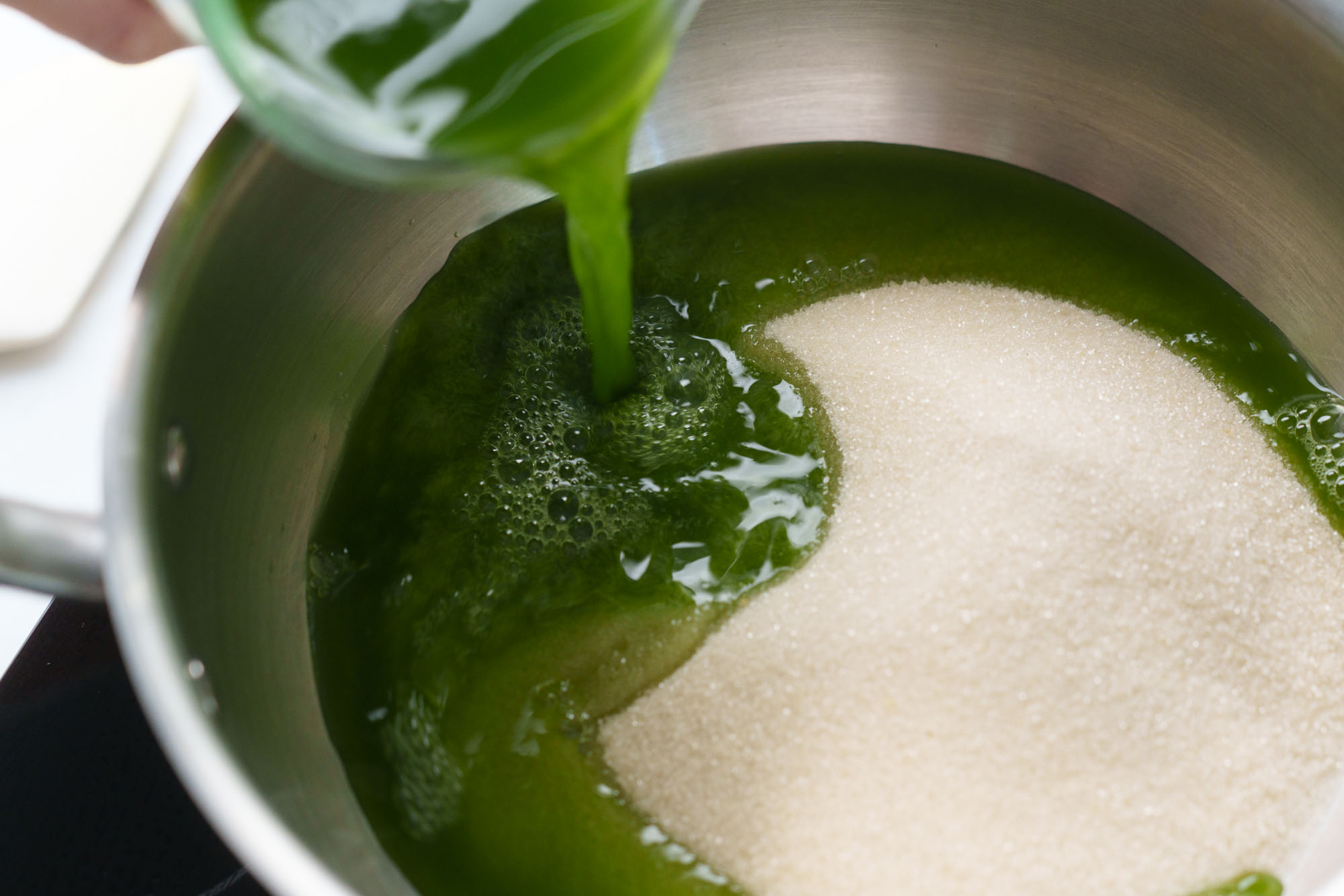 Pandan Syrup Recipe (All-Natural) - Hungry Huy