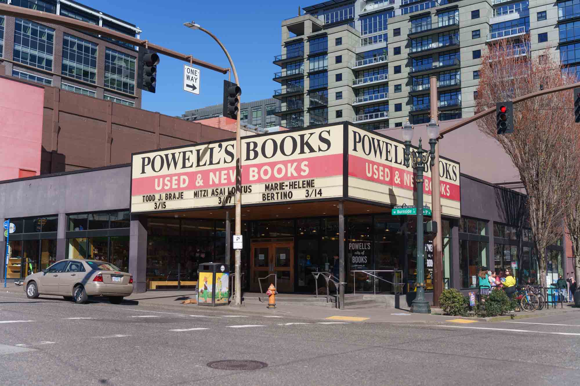 15 Best Things to Do in Portland - Hungry Huy