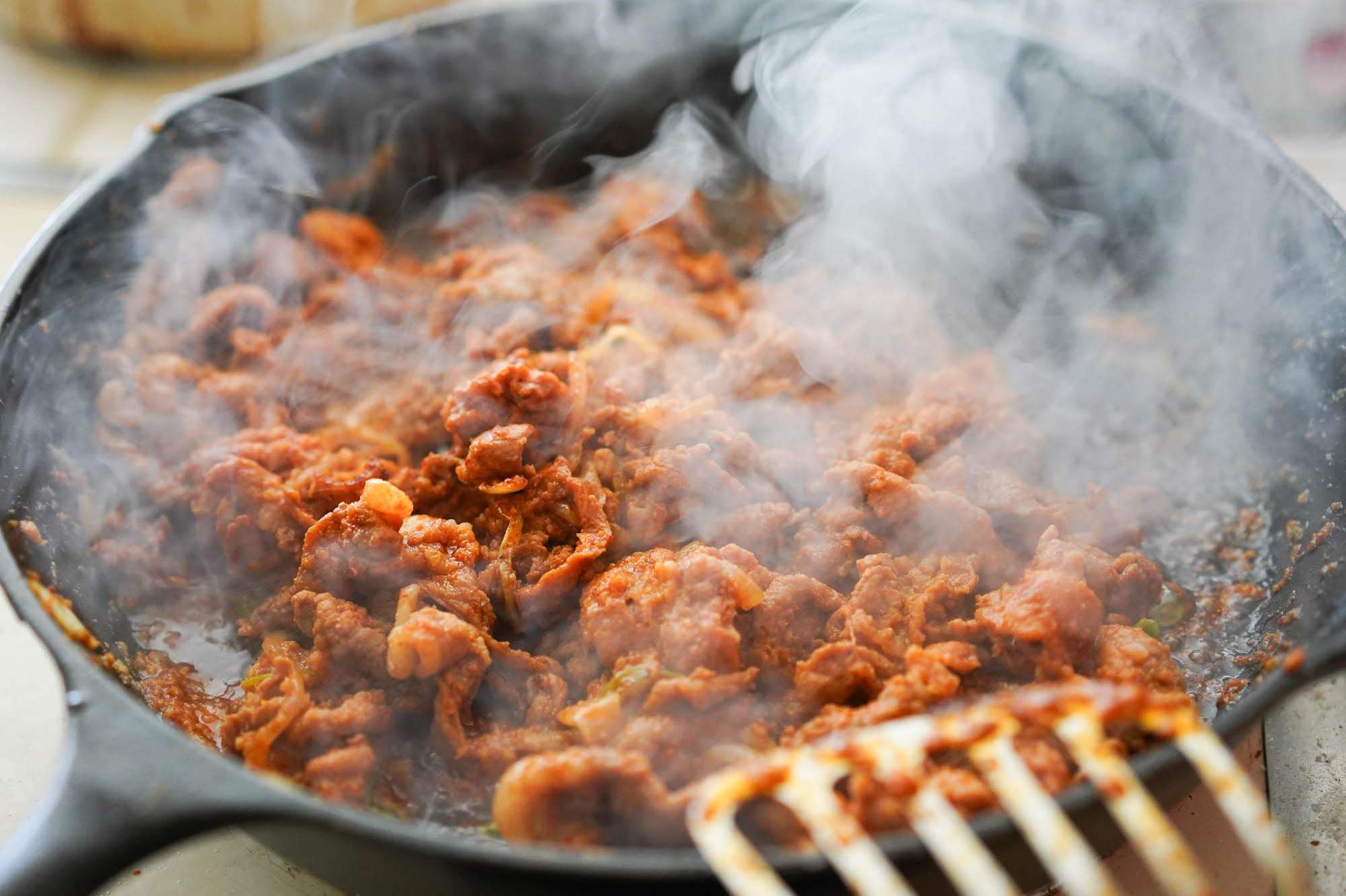 Pork Bulgogi Recipe (Spicy Korean Pork) - Hungry Huy