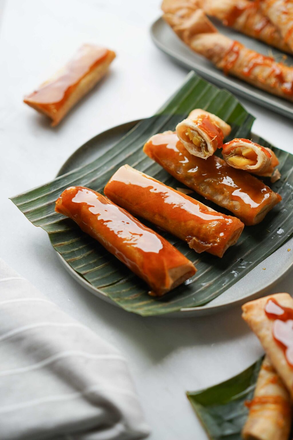 Turon Recipe (Filipino Banana Lumpia w/ Caramel) - Hungry Huy