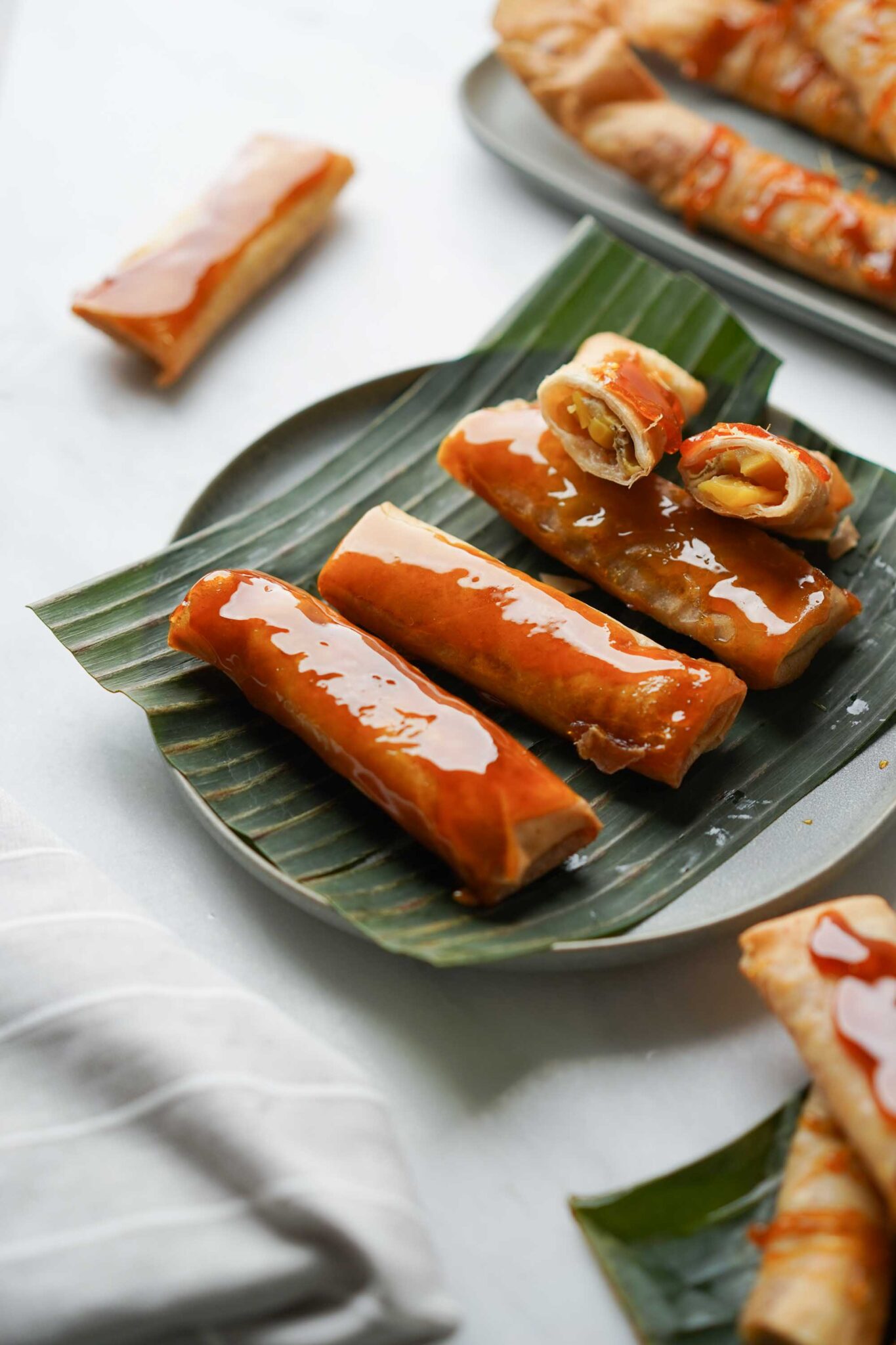 Turon Recipe (Filipino Banana Lumpia w/ Caramel) - Hungry Huy