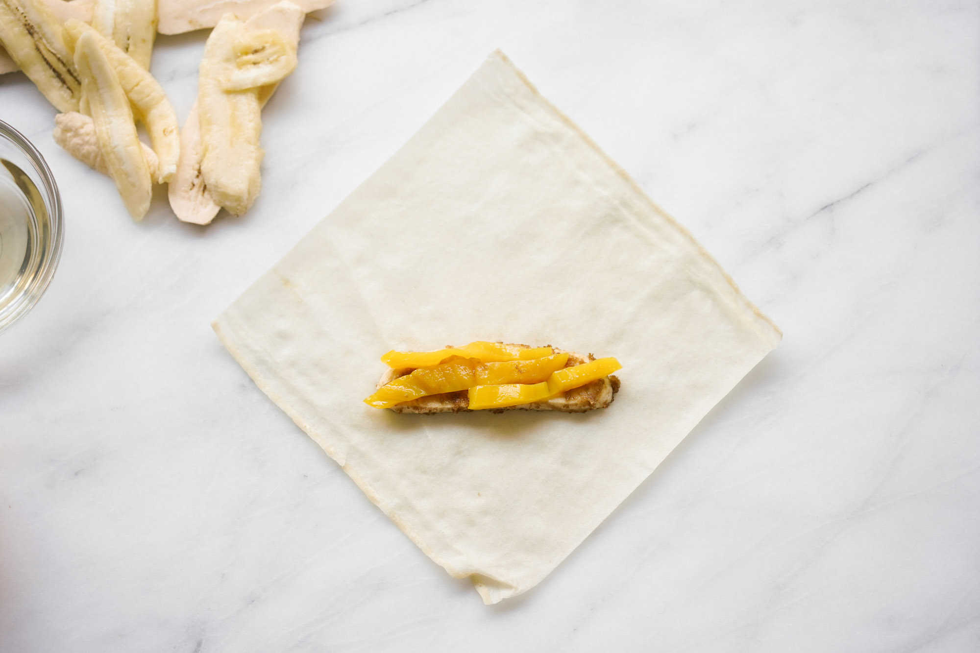 Turon Recipe (Filipino Banana Lumpia w/ Caramel) - Hungry Huy