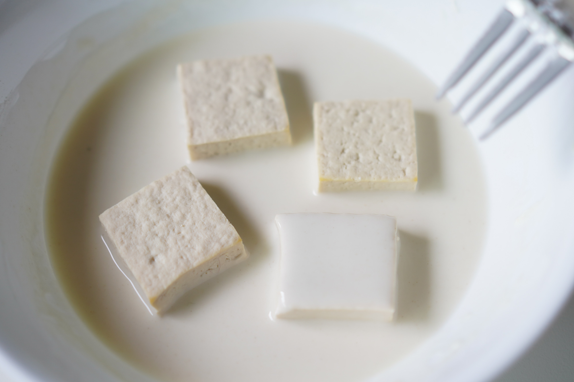 Crispy Fried Tofu Recipe - Hungry Huy