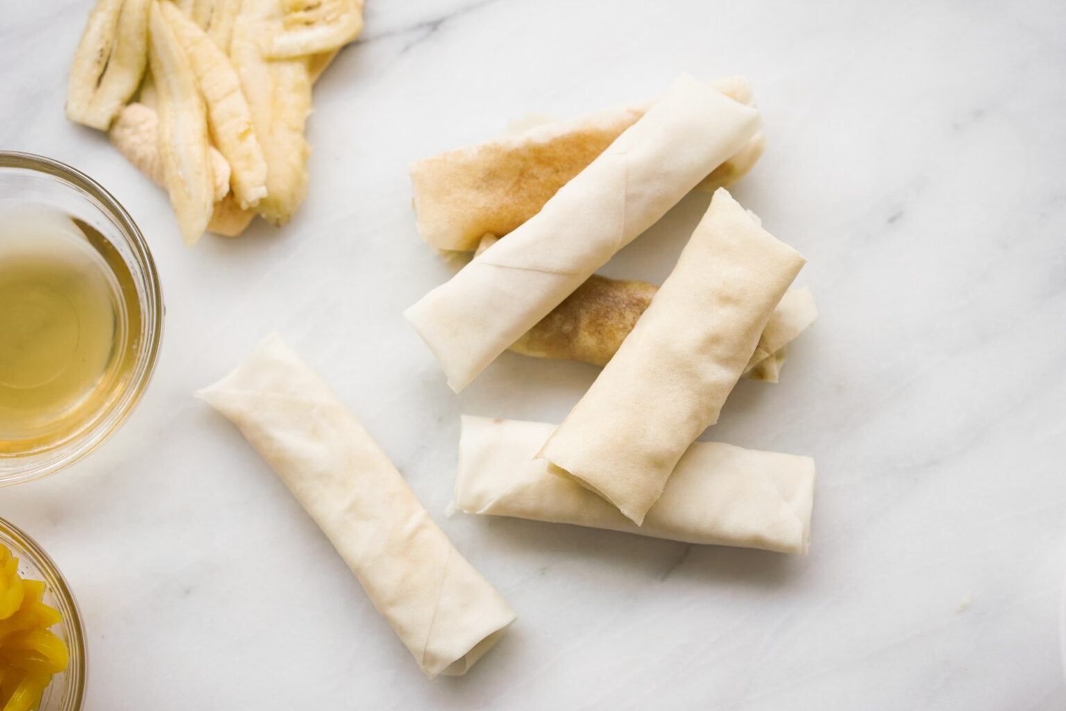 Turon Recipe (Filipino Banana Lumpia w/ Caramel) - Hungry Huy