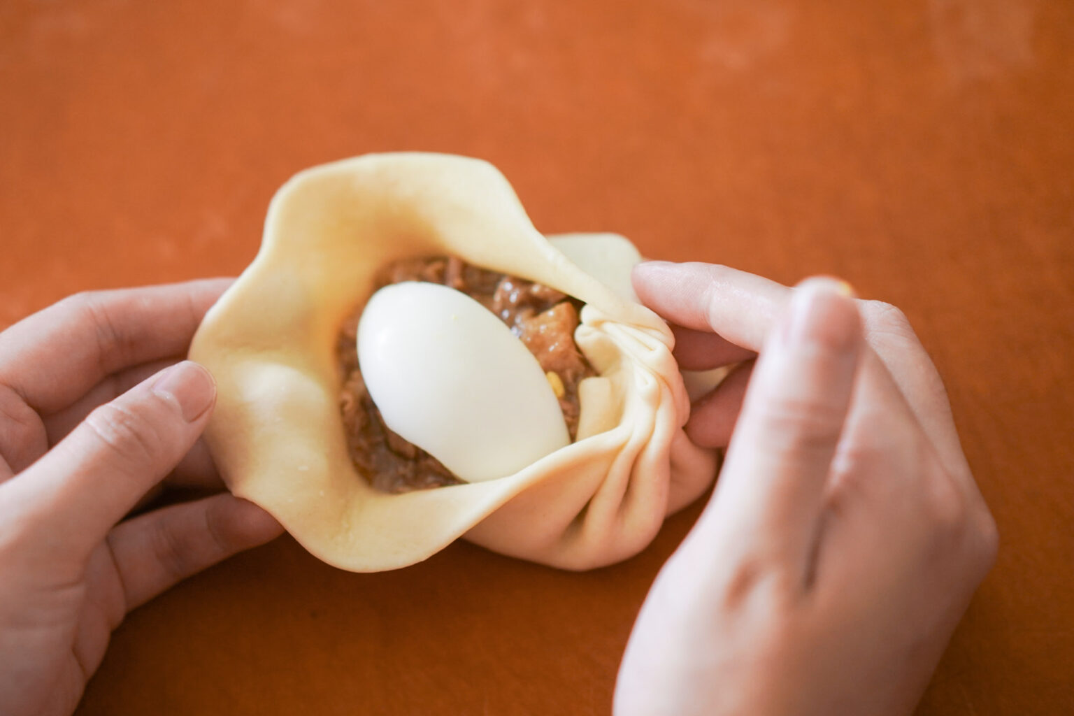 Siopao Asado Recipe (Filipino Steamed Pork Buns) - Hungry Huy